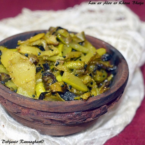 Lau ar Aloo Khosa Bhaja (2) - Debjanir Rannaghar