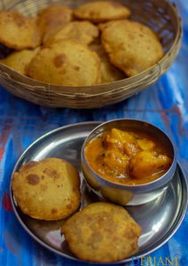 Bedmi Poori Aur Aloo ki Sabzi - Debjanir Rannaghar