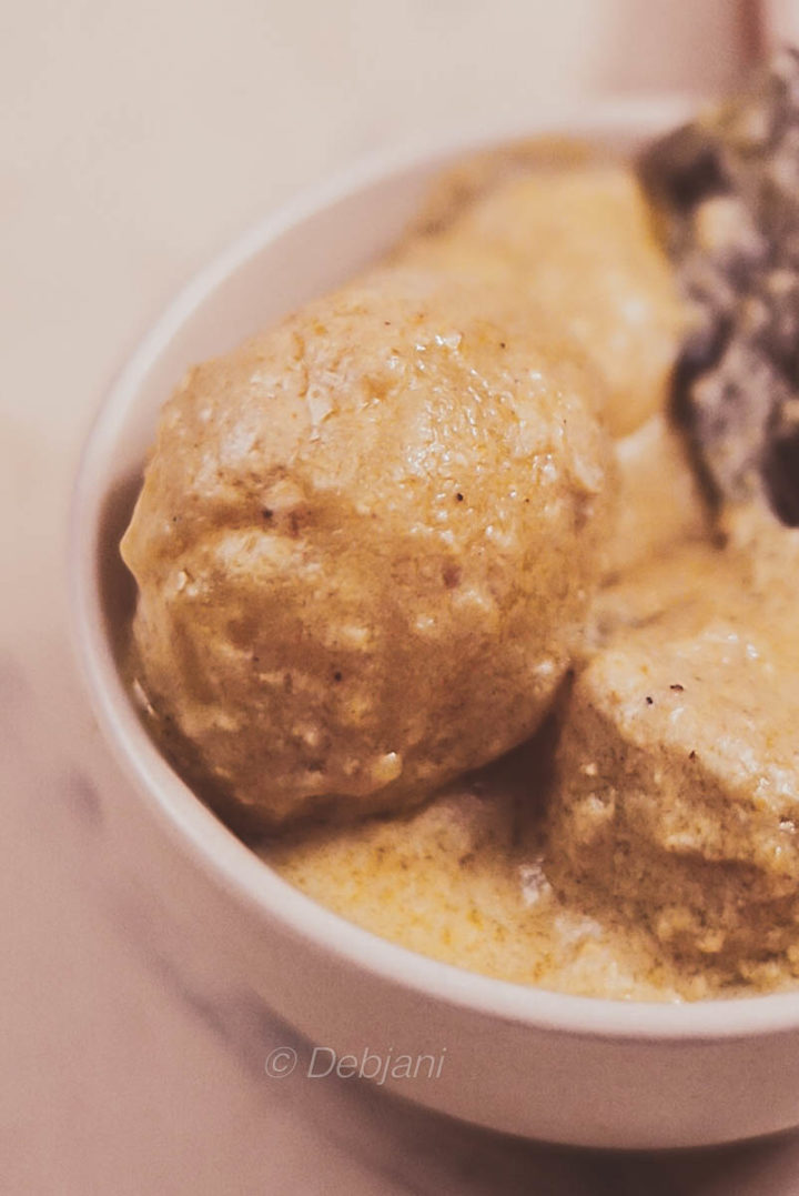 Sada Aloor Dum Recipe Debjanir Rannaghar