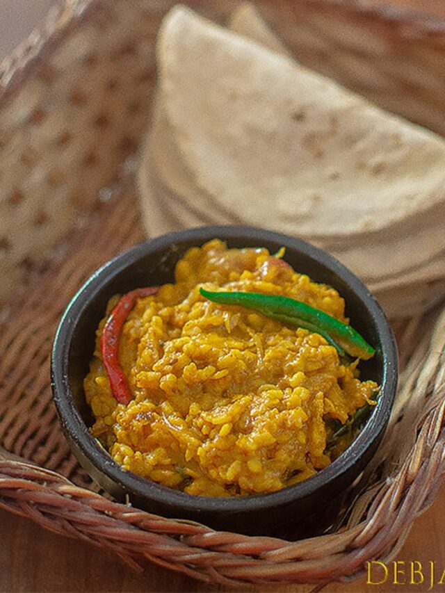 Cholar Dal aka Bengali Narkel diye Cholar Daal Recipe