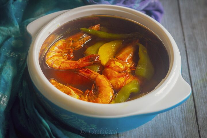 Jhinge Aloo Chingrir Tel Jhol recipe with video Debjanir Rannaghar