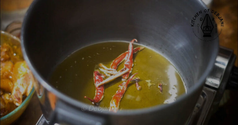 Morshumi Sobji diye Murgir Jhol recipe with video Debjanir Rannaghar