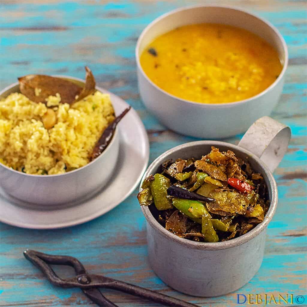 Lau ar Aloo er Khosa Bhaja