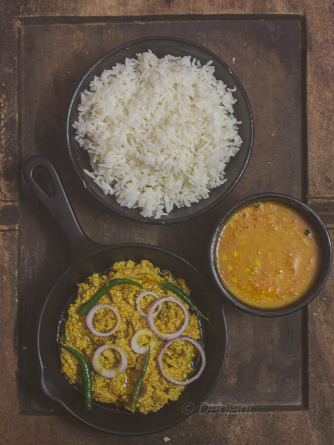 Piyaj Posto | Bengali Peyaj Posto Recipe - Debjanir Rannaghar