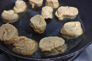 Soya Chaap Masala Recipe - Restaurant-style | Soya Chaap Curry North ...