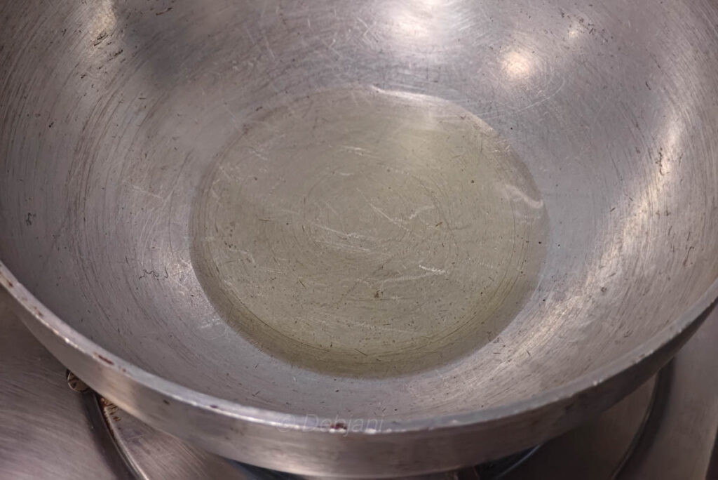 Soya Chaap Masala Recipe - Restaurant-style | Soya Chaap Curry North ...